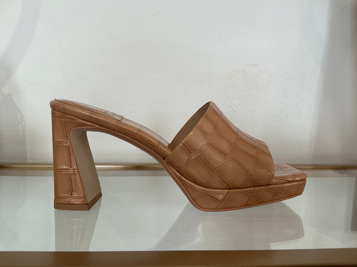 Dress code – Courtney’s Shoes