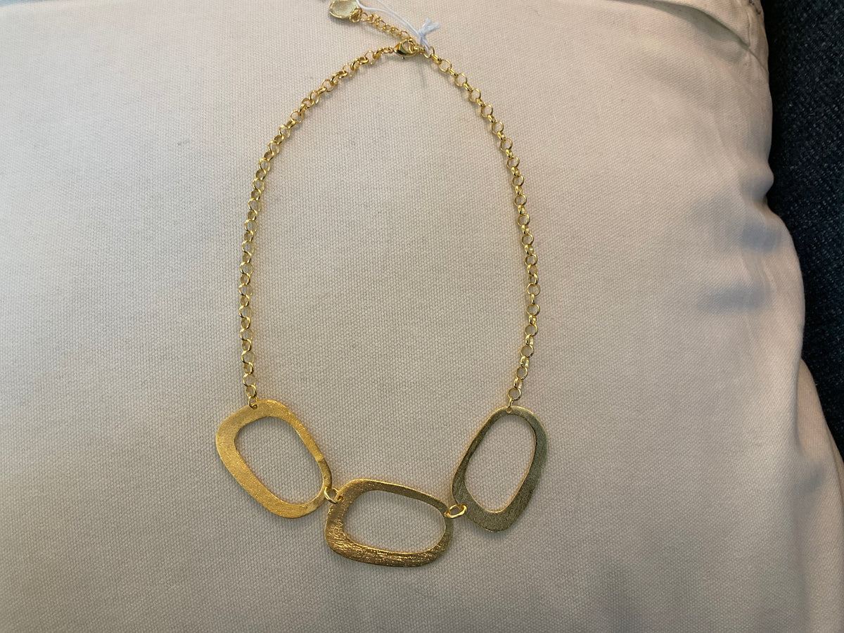 Triple Oval necklace – Courtney’s Shoes
